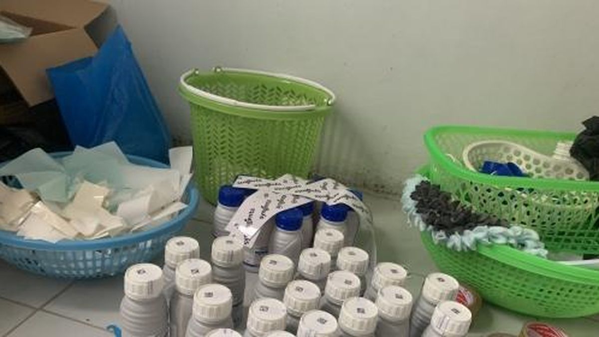 Kiên Giang: Bắt quả tang cơ sở có dấu hiệu sản xuất thuốc bảo vệ thực ...