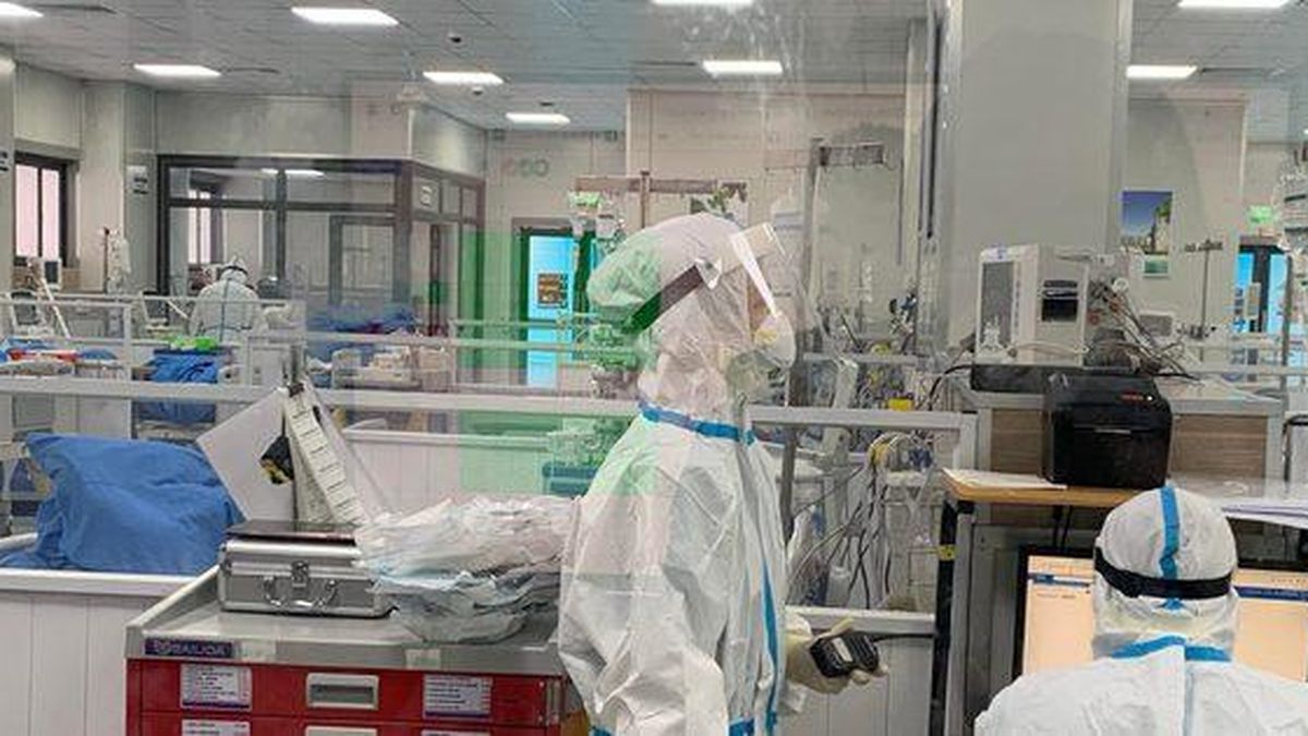 Lý do hơn 9300 nhân viên y tế thôi việc, nghỉ việc - Báo Chính Phủ