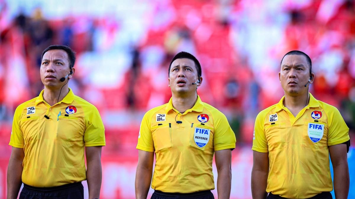 Nỗi đau dài theo năm tháng của bóng đá Việt Nam: Trọng tài sai, sai nữa ...