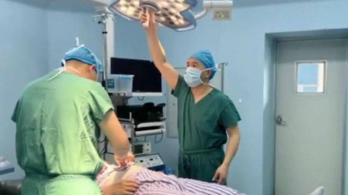 Người Trung Quốc đầu tiên được cấy chip trị nghiện rượu - Báo Pháp Luật ...