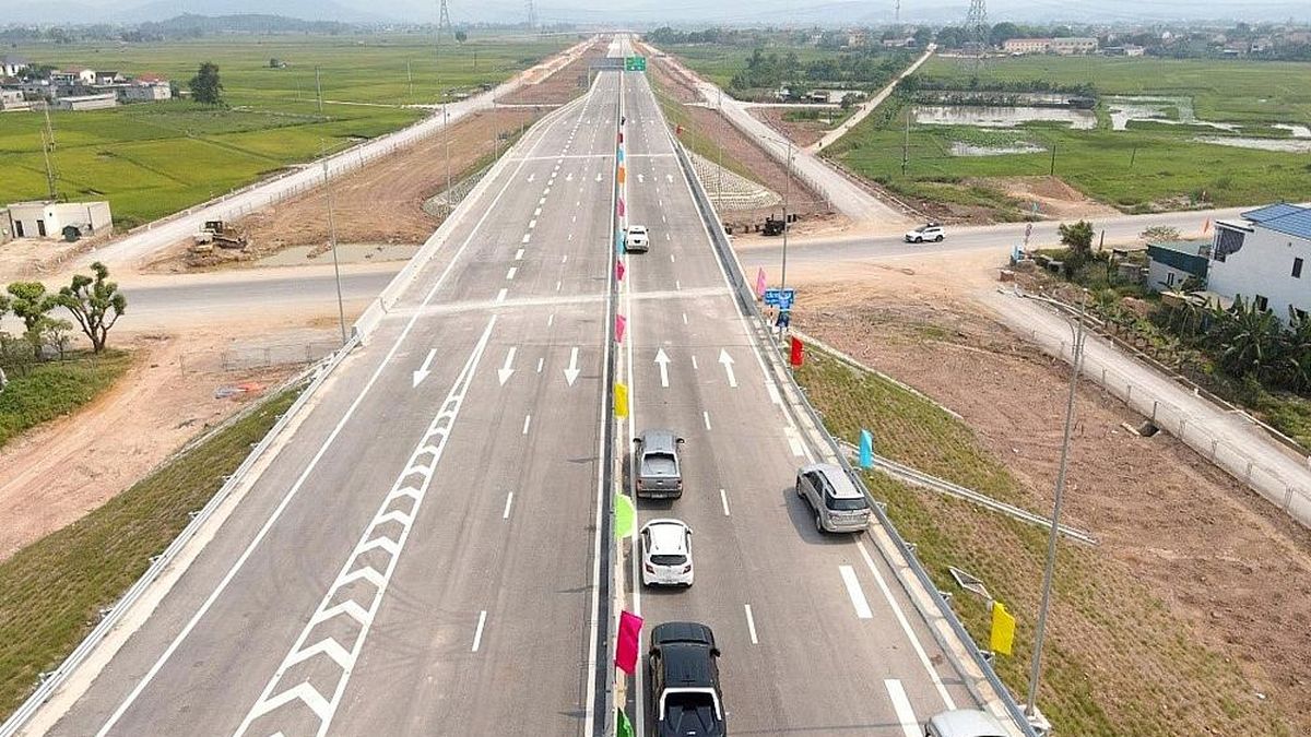 Cao tốc Diễn Châu - Bãi Vọt chính thức thu phí từ ngày 5/1/2025 - Báo ...