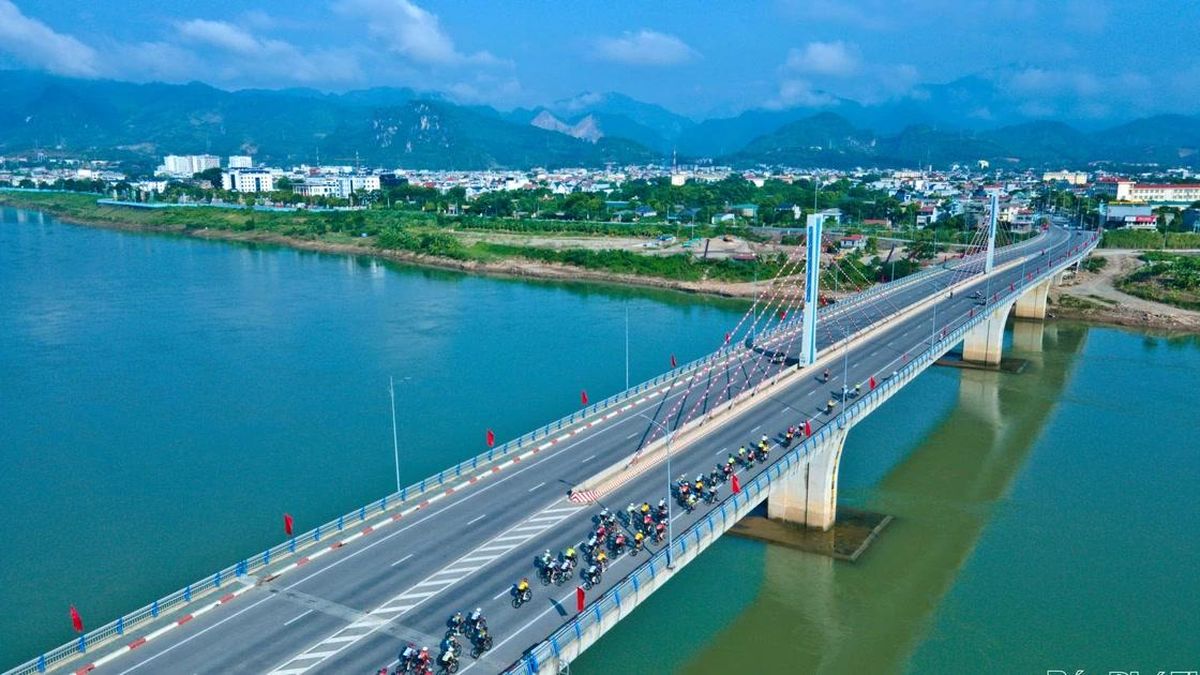 Màn so tài quyết liệt đua xe đạp đường trường - Báo Phú Thọ