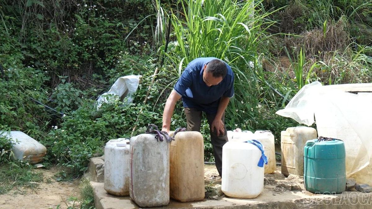 Pha Long 'khát' nước sinh hoạt - Báo Lào Cai
