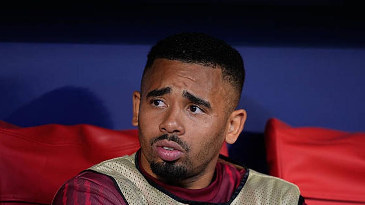 Arsenal định giá bán Gabriel Jesus, Manchester City nhắm Elliot ...