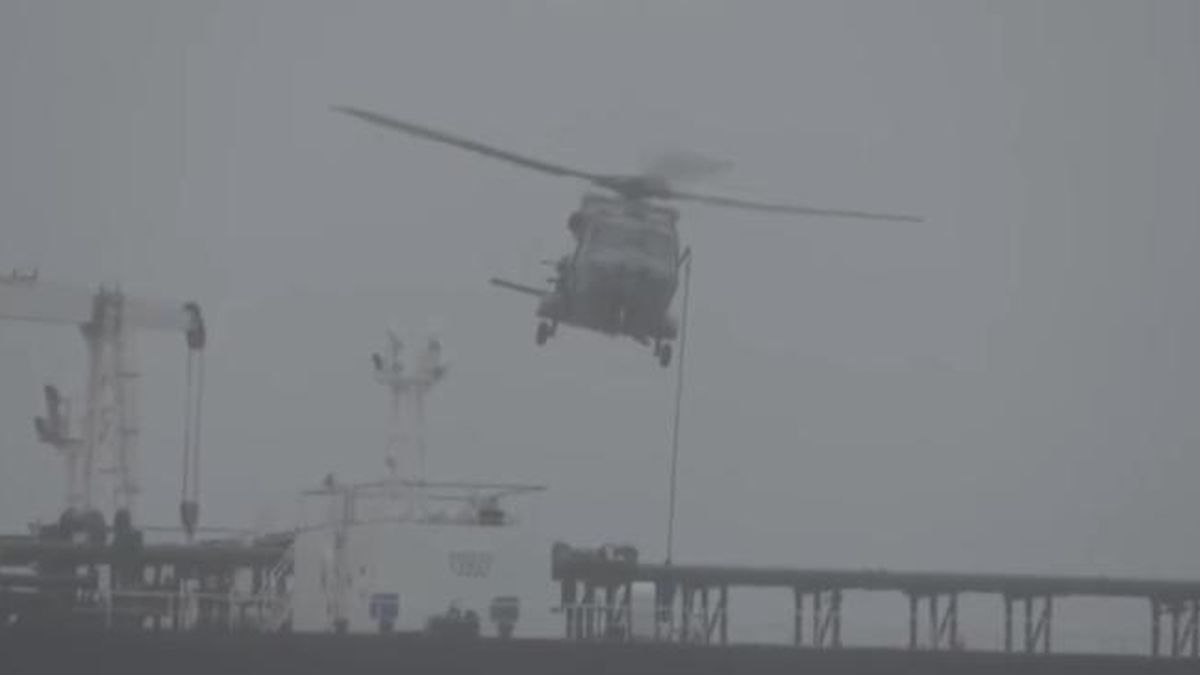 Video Hải quân Pháp lên kiểm tra tàu chở dầu liên quan đến Nga - Báo ...