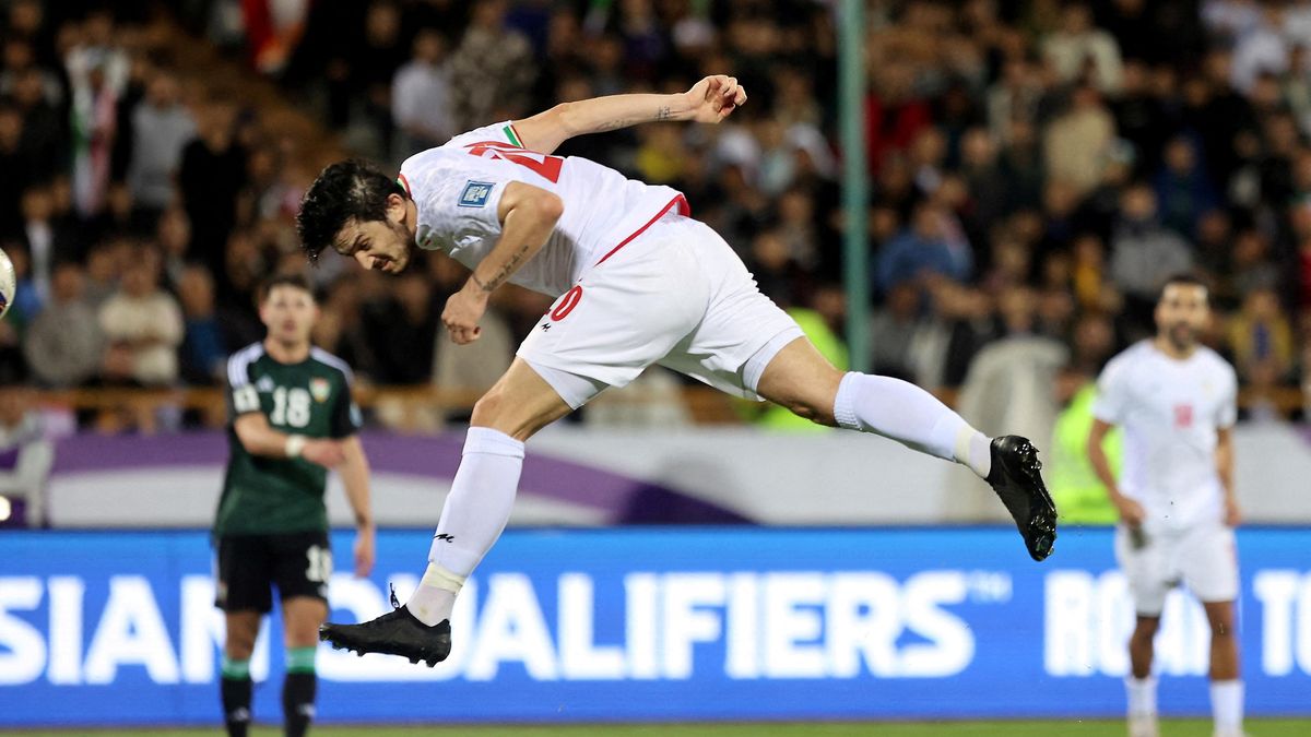 Ngôi sao số một Iran mất suất dự World Cup - Tạp chí Tri thức