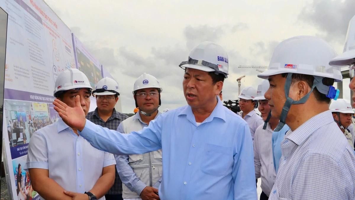 Bộ trưởng Trần Hồng Minh yêu cầu sớm thống nhất hướng tuyến cao tốc CT ...