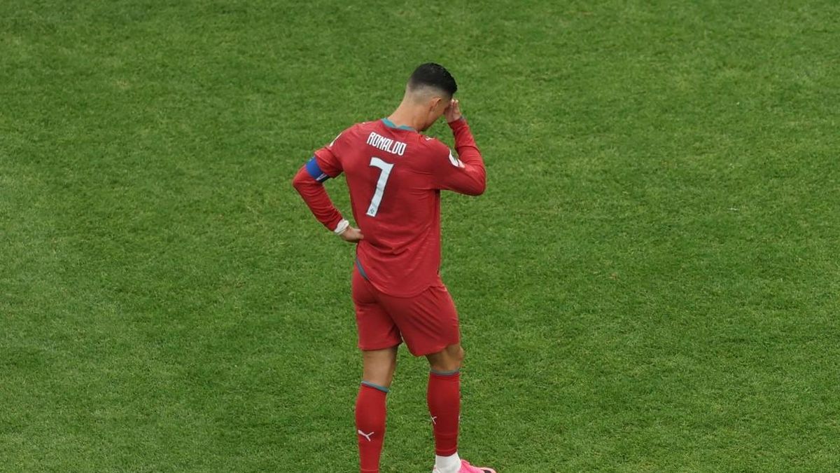 Chiếc bóng đơn côi của Ronaldo - Báo Tin Tức TTXVN