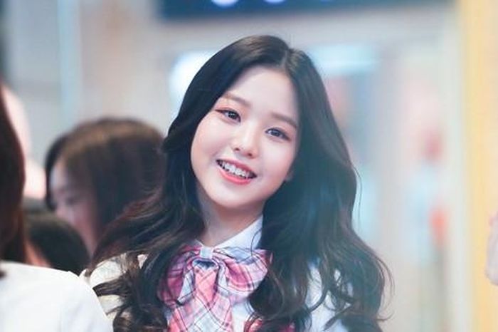 Fan đào lại ảnh thời chưa debut của Jang Wonyoung (IVE): Xinh từ bé là ...