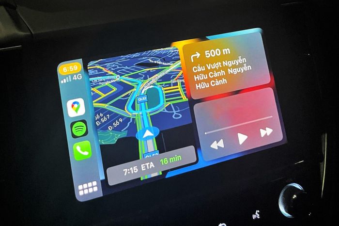 Google Maps chỉ đường sai, nhiều ôtô chạy lên cầu vượt Nguyễn Hữu Cảnh ...