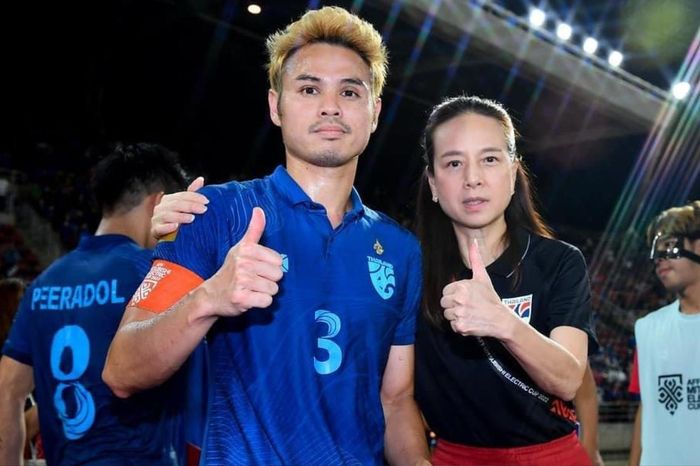 Madam Pang hân hoan sau khi tuyển Thái Lan lên số 1 ĐNÁ - Tạp chí SaoStar