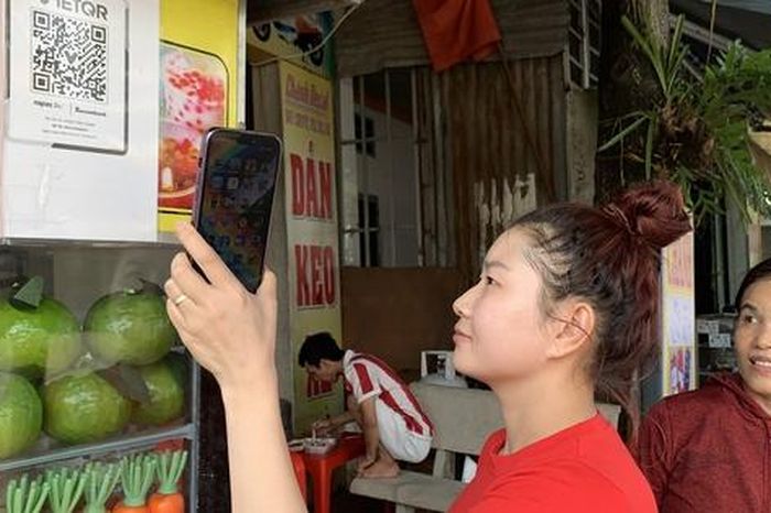 Tuyến phố thanh toán không tiền mặt: Lợi nhưng cũng có phiền toái - Báo ...