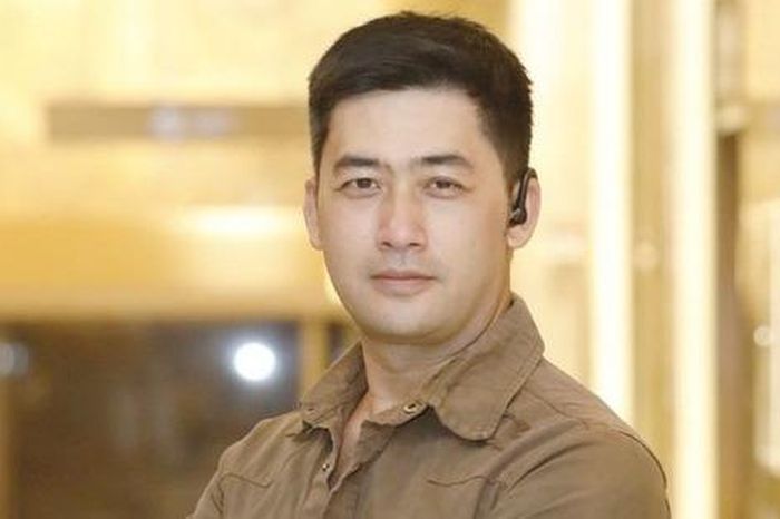 'Chàng công an đẹp trai nhất màn ảnh': Cưới vợ kém 11 tuổi, 'bỏ phố về ...