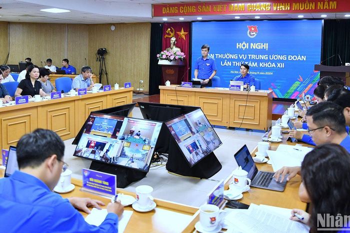 Triển khai thẻ, sổ đoàn viên Đoàn Thanh niên Cộng sản Hồ Chí Minh điện ...