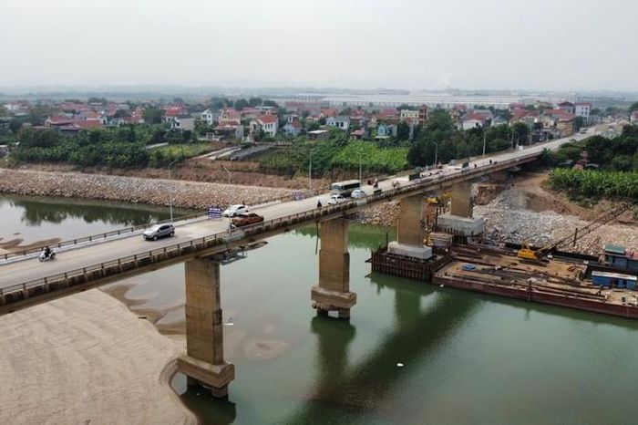 Rùng mình đi qua cầu Trung Hà nối Hà Nội - Phú Thọ - Báo Tri thức ...
