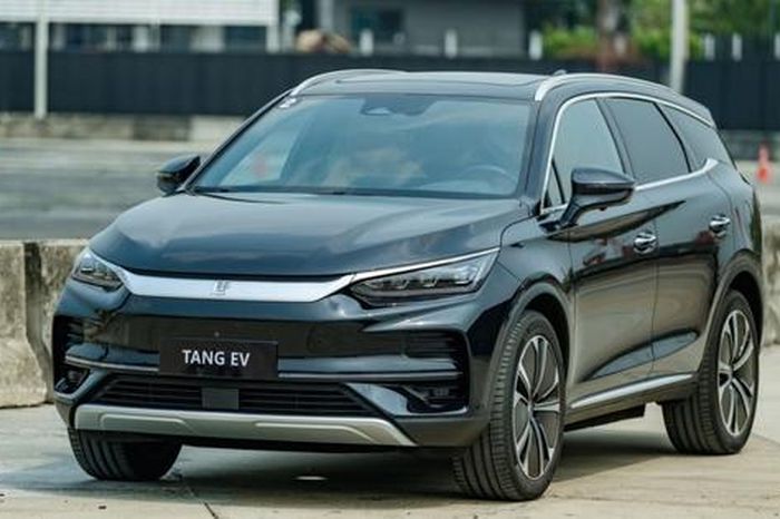 BYD Tang âm thầm mở bán tại Việt Nam, giá gần 1,6 tỷ đồng - Chuyên ...