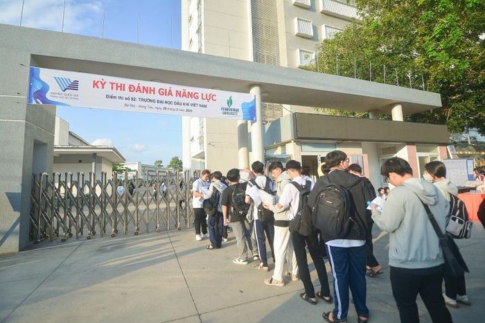 PVU tổ chức thành công điểm thi số 92, kỳ thi đánh giá năng lực đợt 1 ...