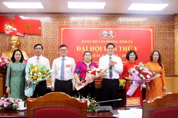 Đảng bộ Văn phòng Tỉnh ủy: Đại hội lần thứ V, nhiệm kỳ 2025-2030 - Báo ...