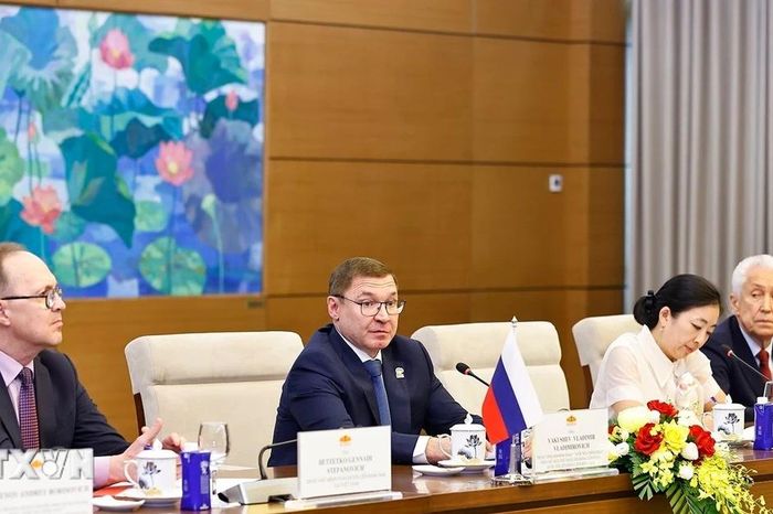 Chủ tịch Quốc hội Trần Thanh Mẫn tiếp Phó Chủ tịch thứ nhất Hội đồng LB ...
