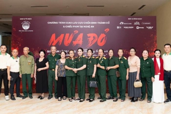 Quỹ Tấm lòng vàng SUNSHINE GLOBAL tổ chức chiếu phim 'Mưa đỏ', thắp ...