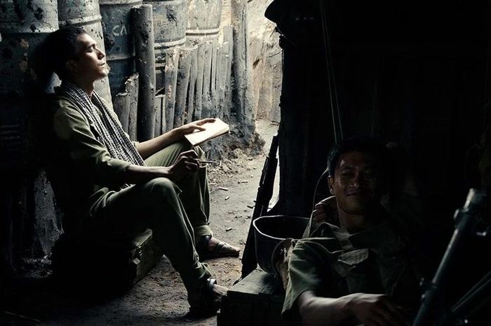 Được gửi đi sơ tuyển Oscar, 'Mưa đỏ' mang ra thế giới thông điệp gì ...