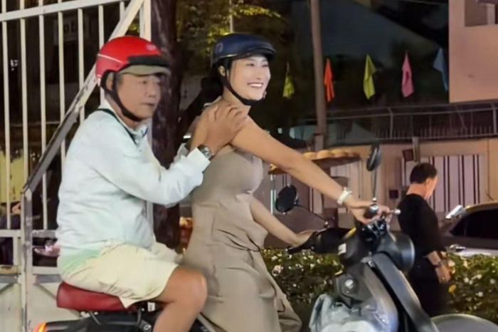 NSND Việt Anh được vợ 9X đón đi làm về bằng xe máy - Tạp chí SaoStar