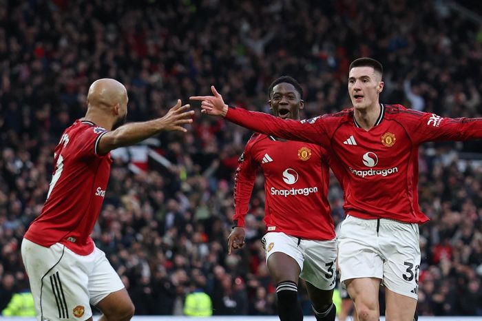 Highlights MU 3-2 Fulham - Tạp chí Tri thức