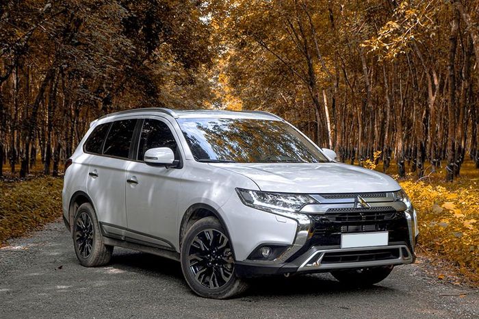 Mitsubishi Outlander xe đã qua sử dụng có nên xuống tiền - Tạp chí ...
