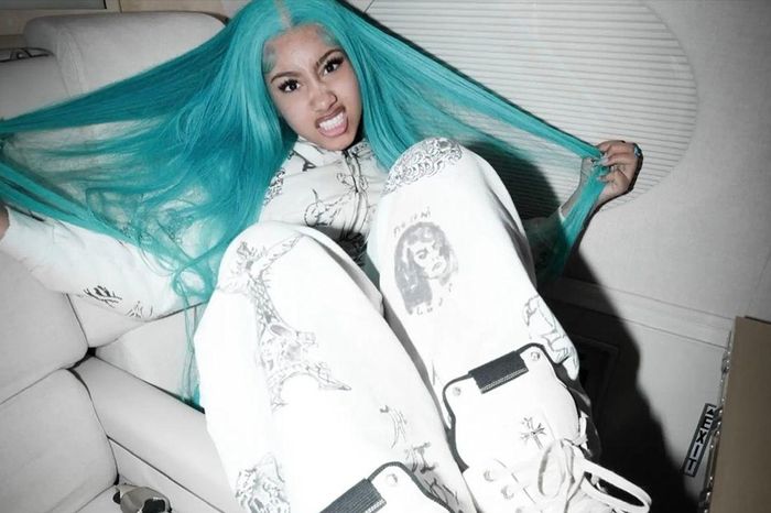 Người mẫu Kim Kardashian và con gái khoe hàm răng bọc kim cương gây sốt ...