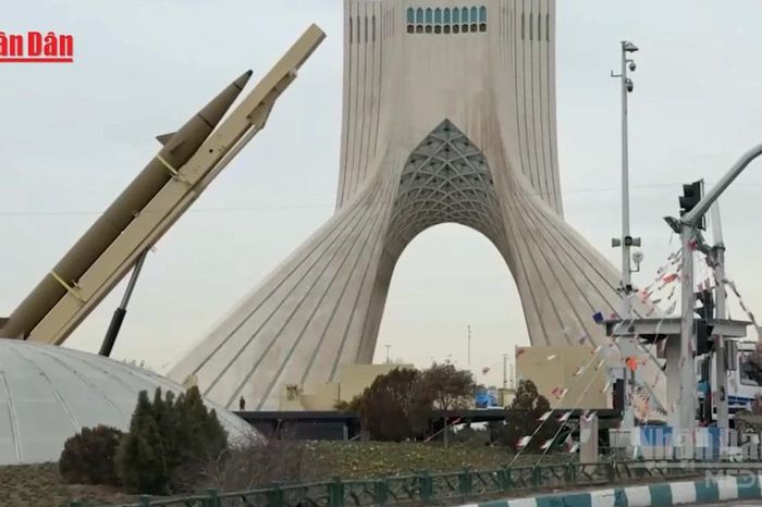 [Video] Iran mở rộng phạm vi tác chiến quân sự tại Eo biển Hormuz - Báo ...