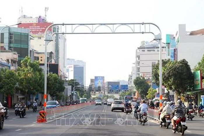 TP Hồ Chí Minh: Thử nghiệm phân luồng đảo chiều trên đường Cộng Hòa ...