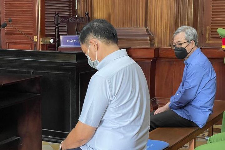 Giám đốc ngân hàng nhận hối lộ 3 tỉ đồng - Báo Người Lao Động