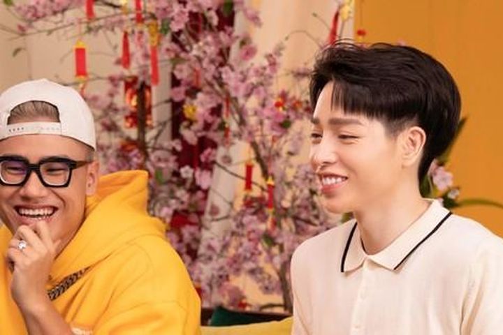 World Cup 2022 còn đang 'nóng' mà Đức Phúc và rapper GDucky rủ rê 'mỹ ...