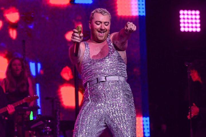 Sam Smith khiến fan 'bật ngửa ngỡ ngàng' với phong cách thời trang ...